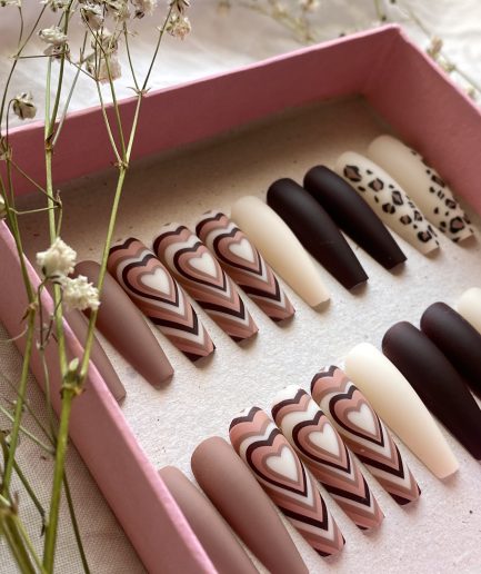 Trendy Nails – Alaaya.pk | Buy Press-on nails in Pakistan – Press On ...